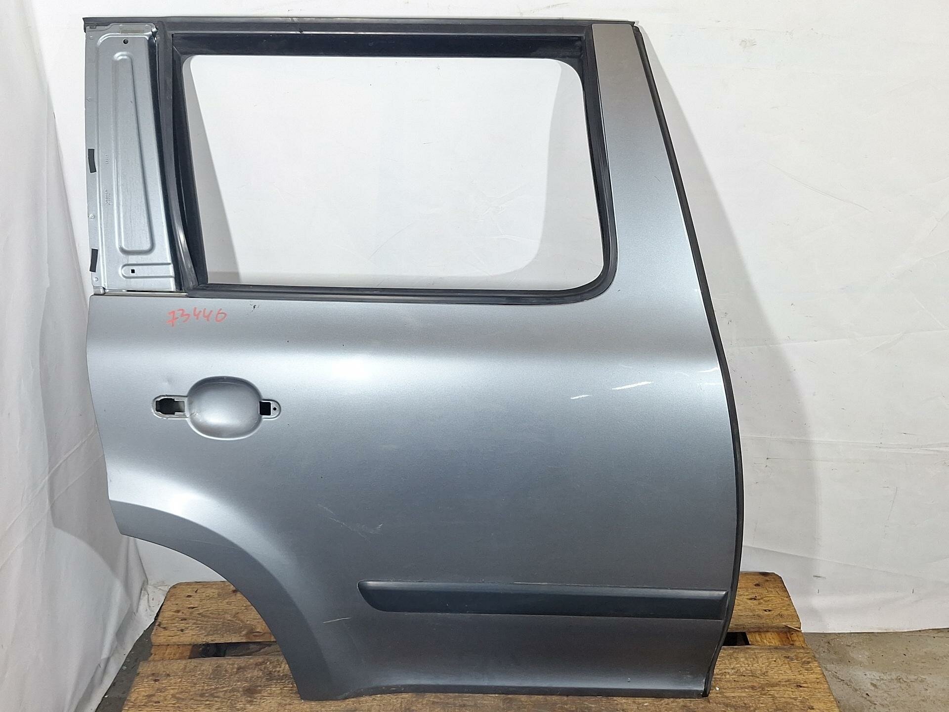 Дверь задняя правая Skoda Yeti 2013