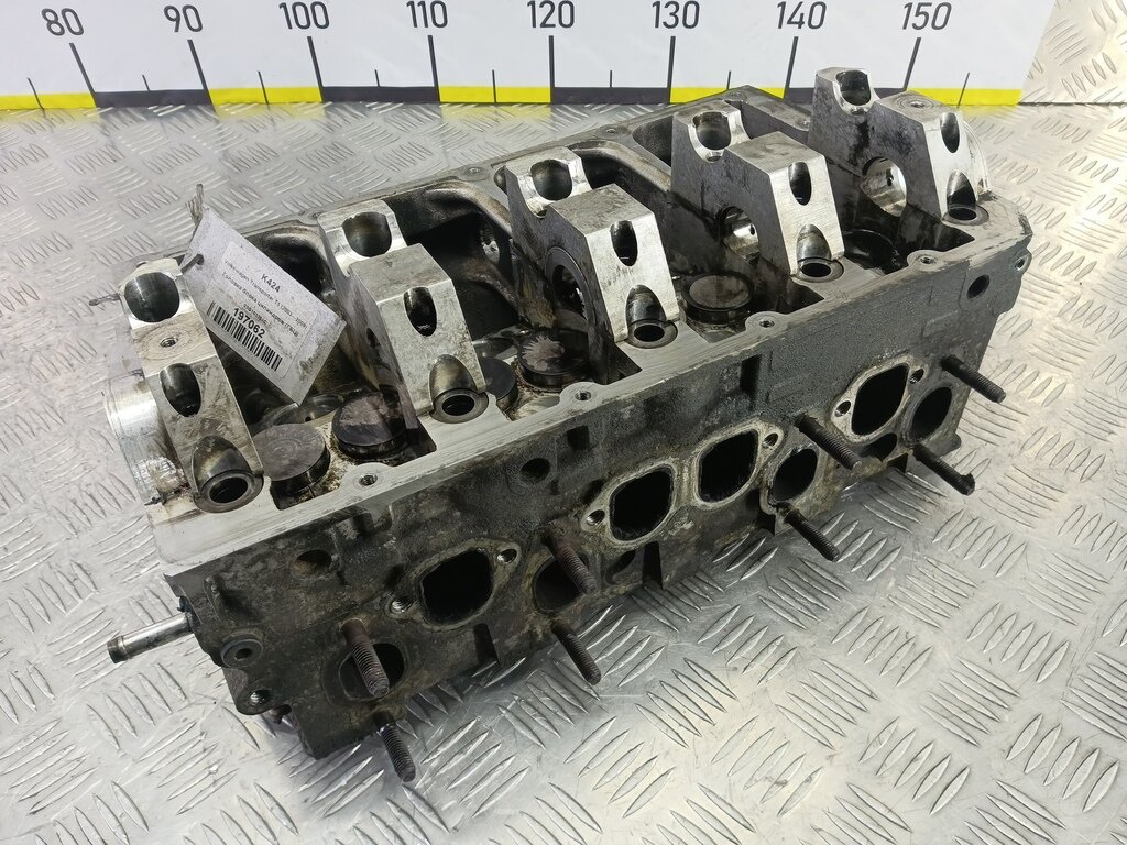 Головка блока цилиндров (ГБЦ) Б/У для Volkswagen Transporter T5 (2003—2009) 03G103351C