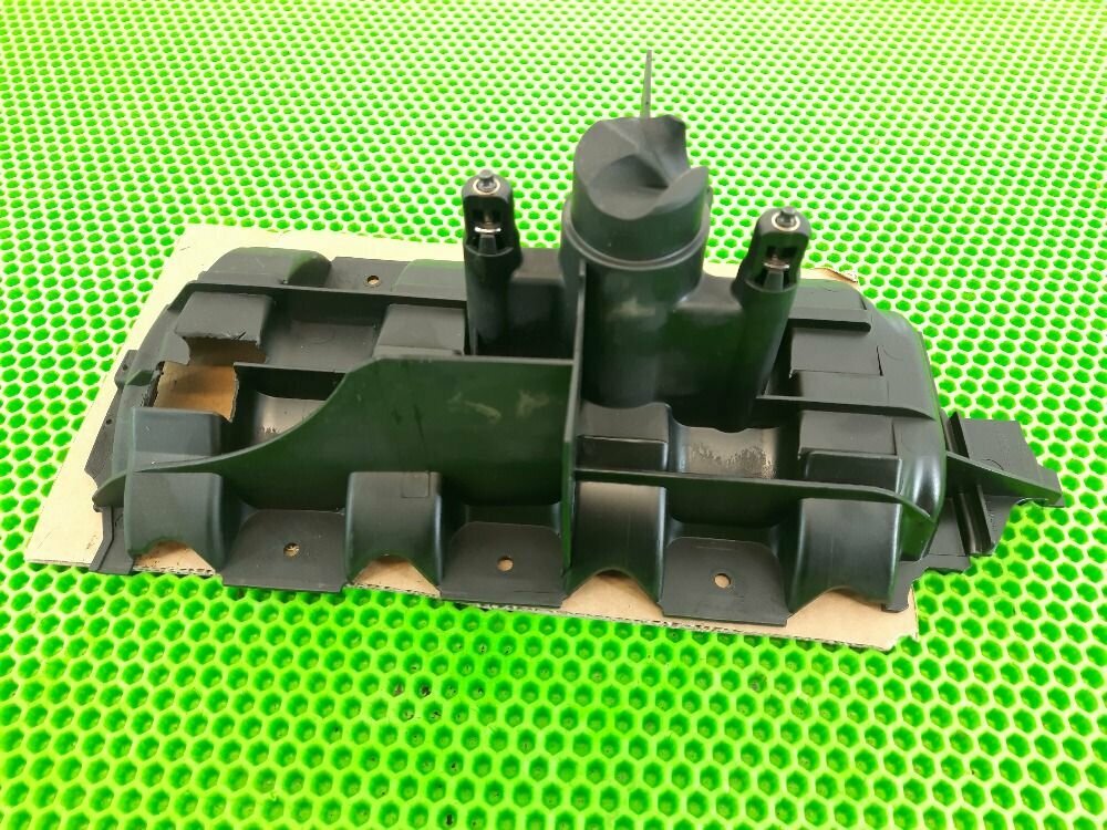 Маслоотражатель Опель Астра Н 652301