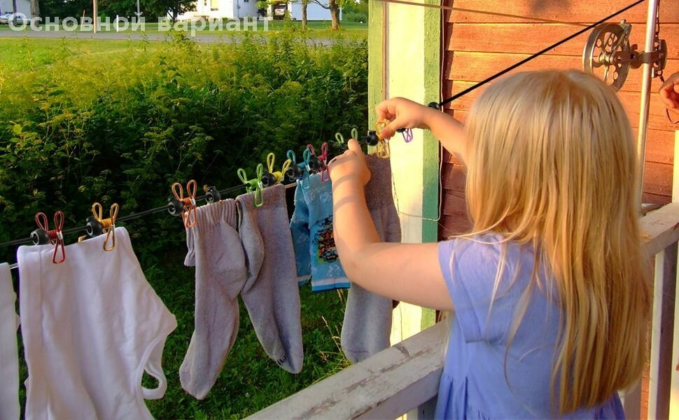 Выдвижная переносная бельевая веревка для путешествий (набор из 12 прищепок)