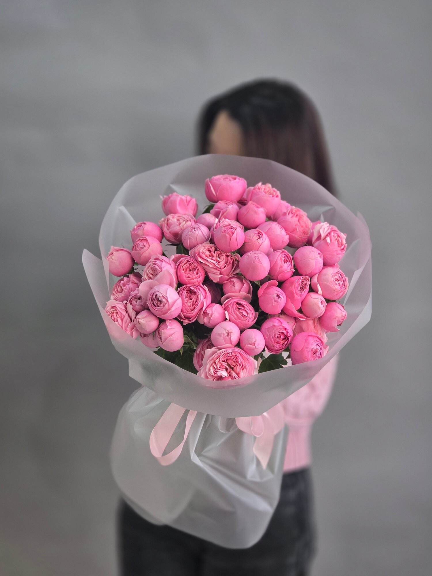 Букет из 15 кустовых пионовидных роз, размер M, от "Di_Flowerslab"