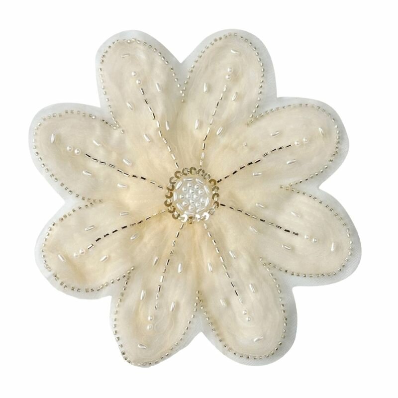 Ручные аппликации с бисером и цветами