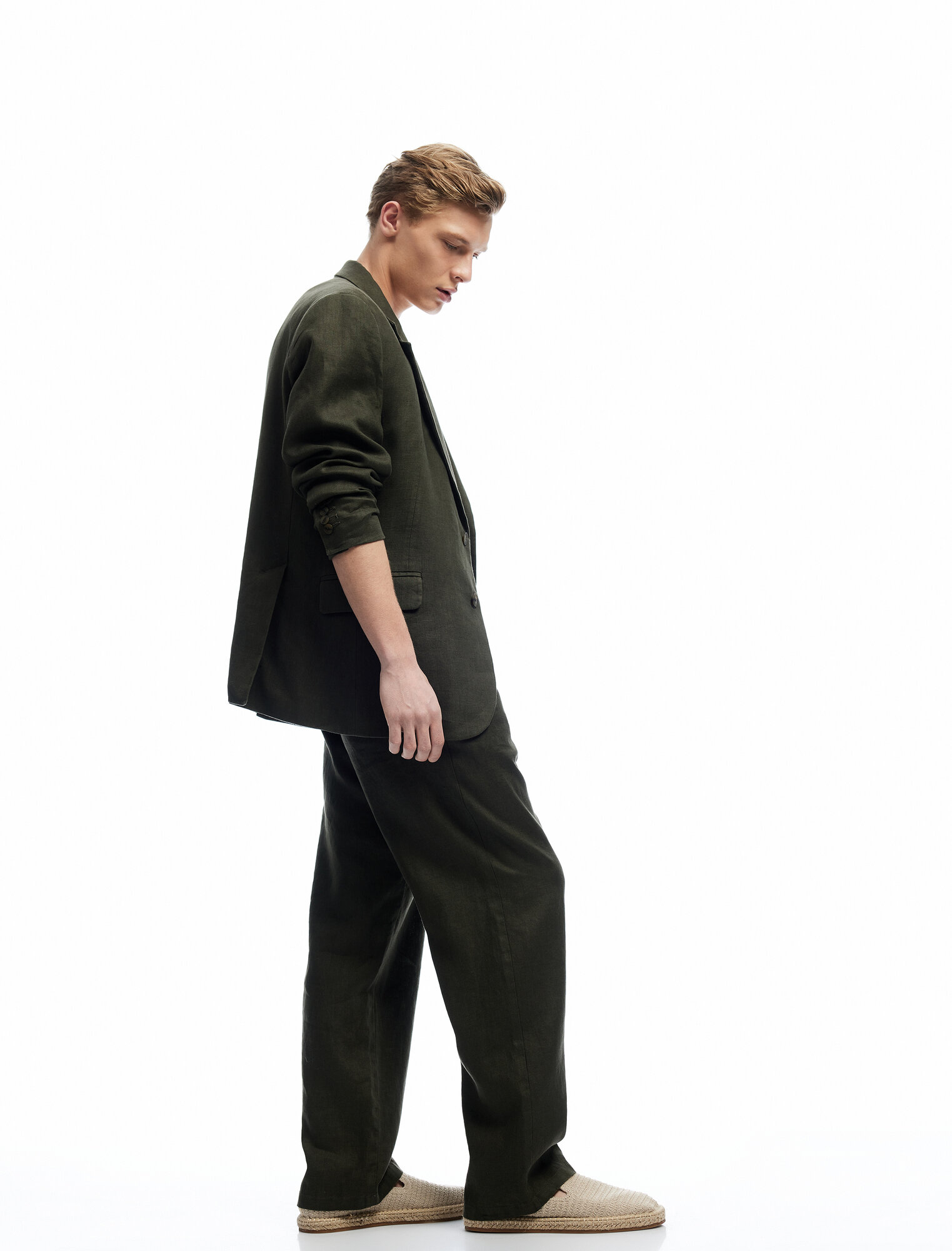 Брюки чинос