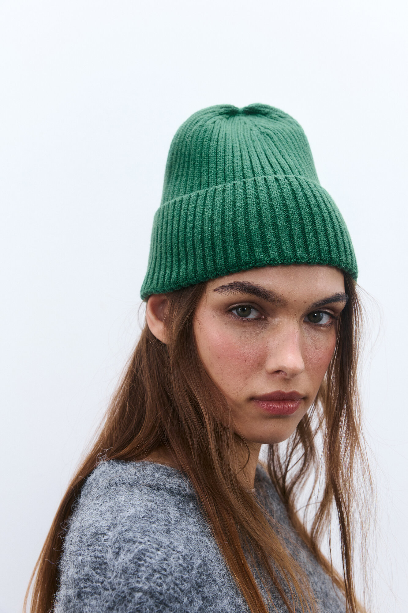 Шапка для женщин