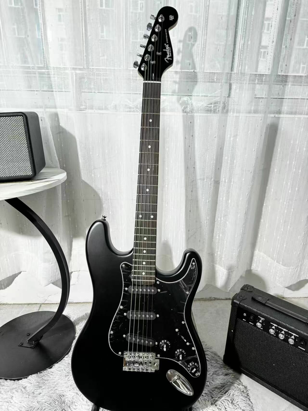 Fender st 6-струнная 39"