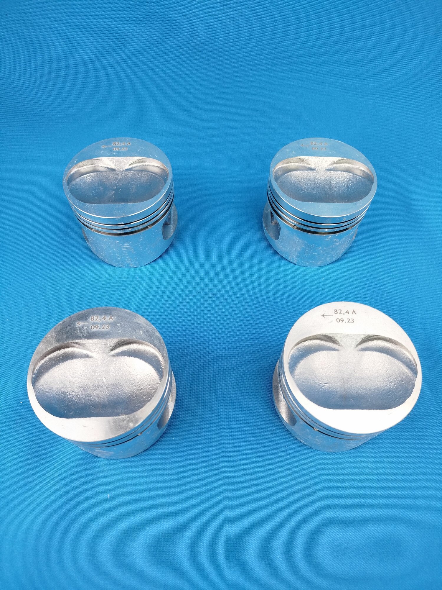 Поршня с пальцами "LECAR" для автомобилей ВАЗ 2110 82,4 А