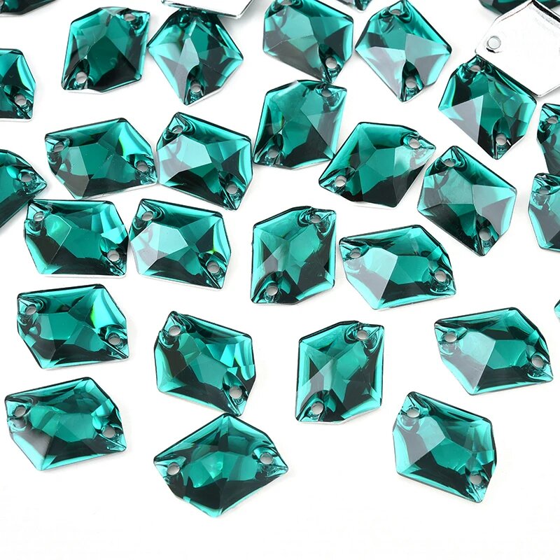 Стразы изумрудные Blue zircon, 50 шт.