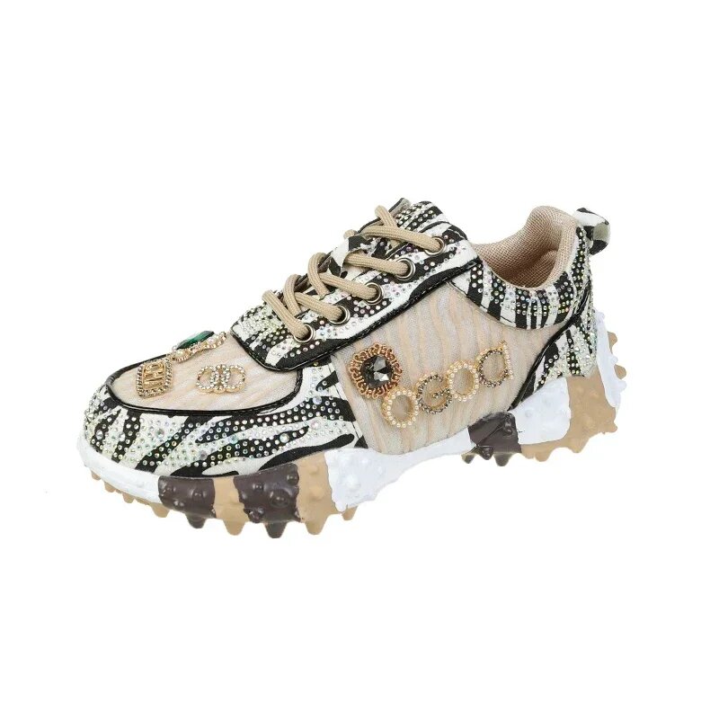 Кроссовки 2025