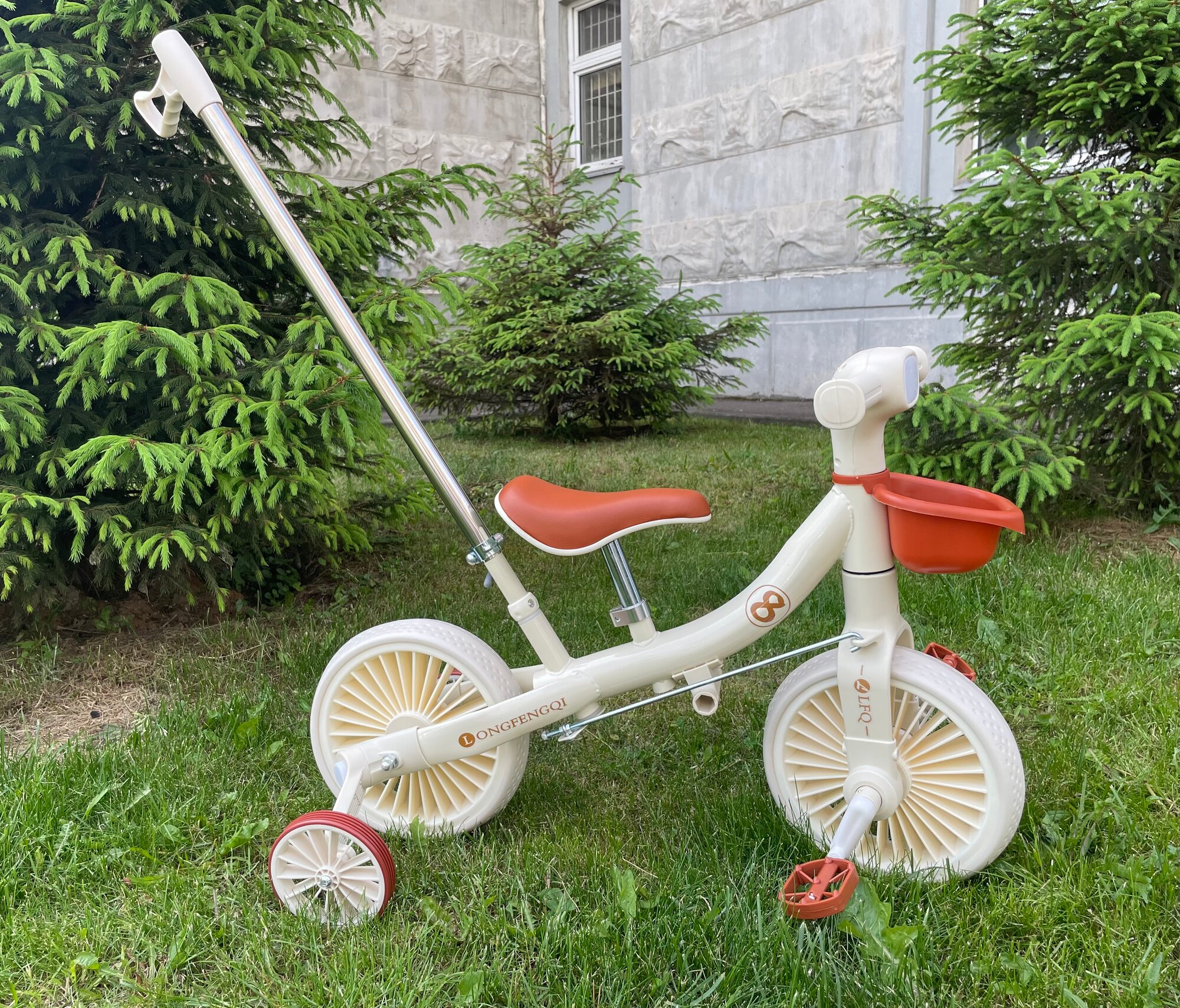 Велосипед-беговел детский, двухколесный велосипед с родительской ручкой, четырех колесный велосипед с родительской ручкой, беговел, с музыкой и фарой, дополнительные откидные колеса, цельные шины, стальной каркас, регулировка сиденья, съёмные педали