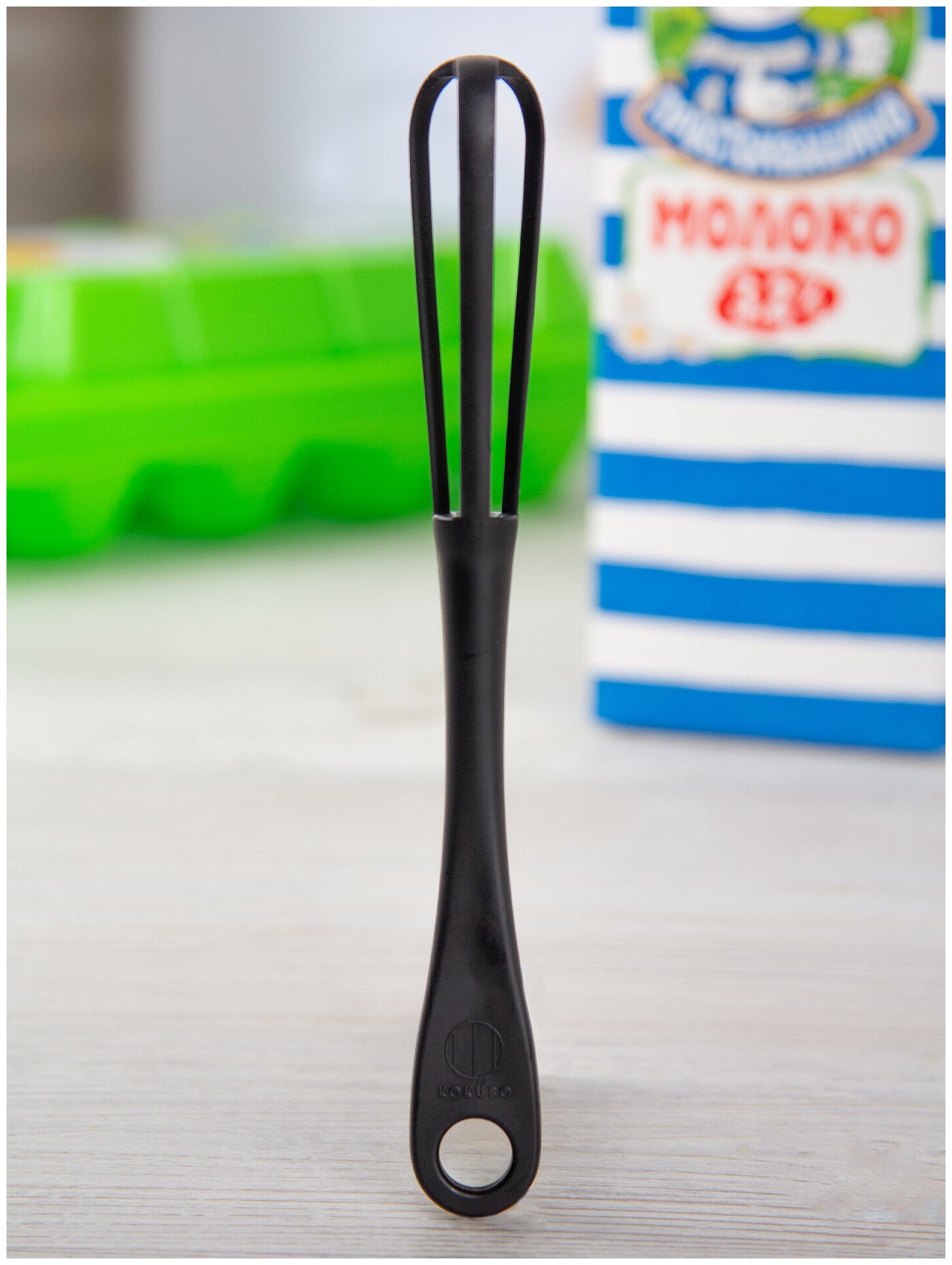 Венчик для взбивания мини Kokubo 16*1,7*1,7 смПрактичный, удобный, чистый и гигиенический, черный