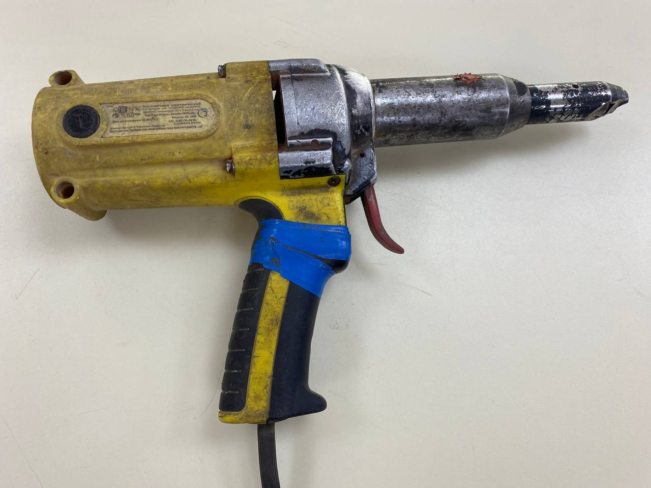Электрический заклепочник Absolut SkyTools SK1006, вытяжные заклепки, 8000H, 22мм, б/у, уценка