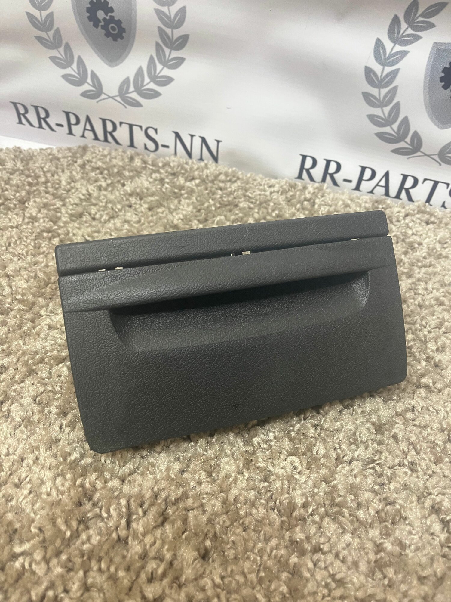 Пепельница (подходит для а/м Г- 3302) передняя, арт. 3310-8203010