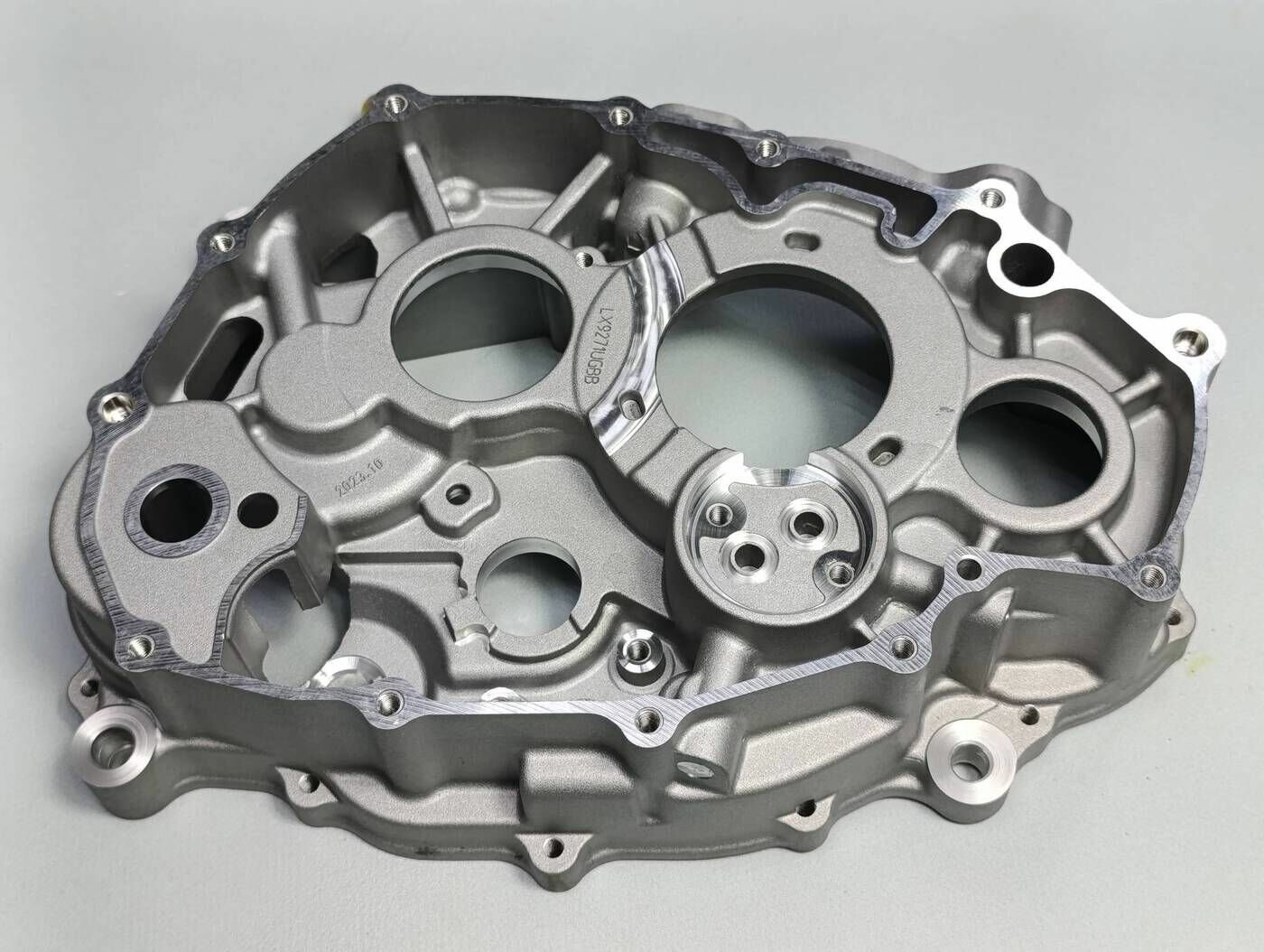 Картер двигателя правый YBS300 176MN 6 передач