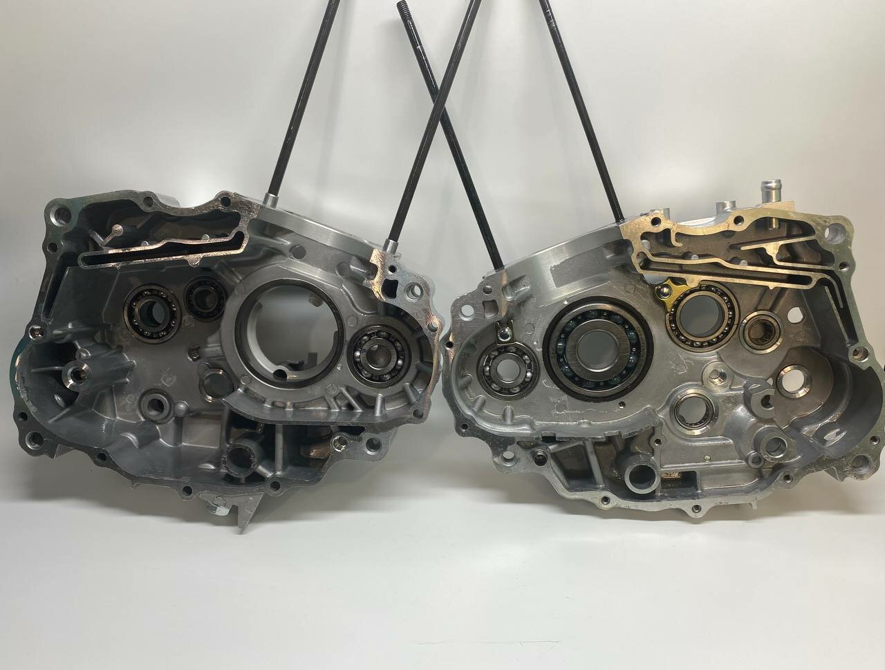 Картер (комплект) с подшипниками, сальниками и шпильками двигатель 175FMM