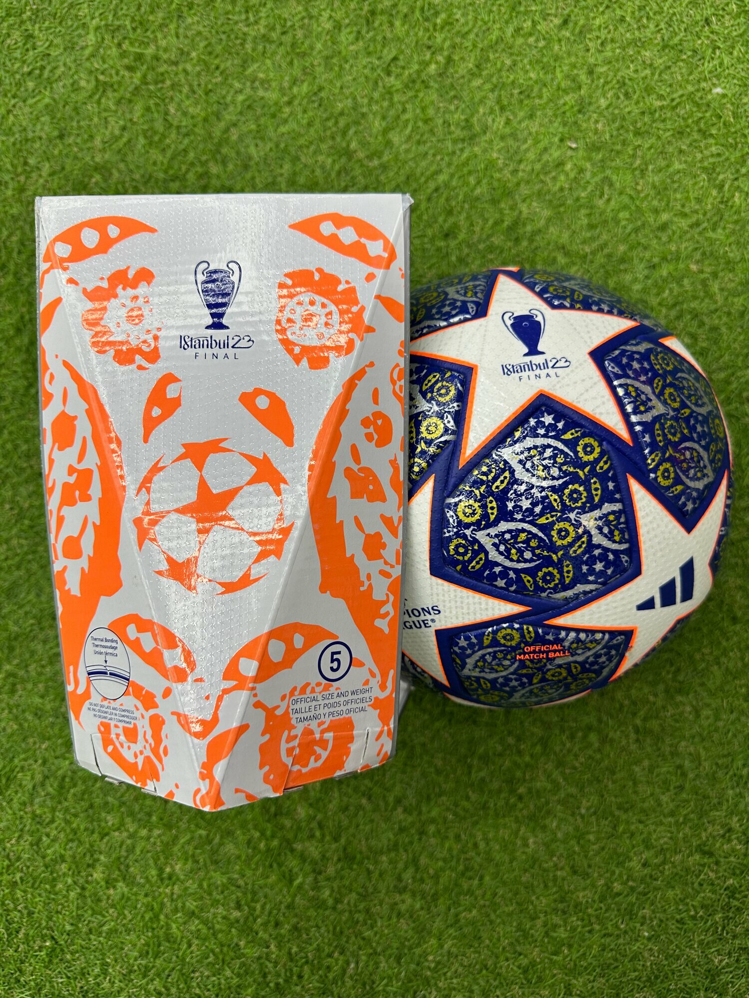 Профессиональный футбольный мяч Adidas Istanbul 23 Final PRO УЕФА Лига Чемпионов 2023