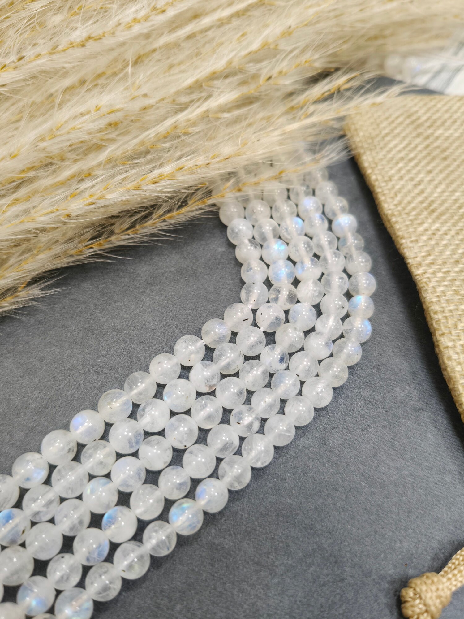 Бусины лунный камень адуляр АА шар гладкий 6 мм (нить 19 см), Suntrim