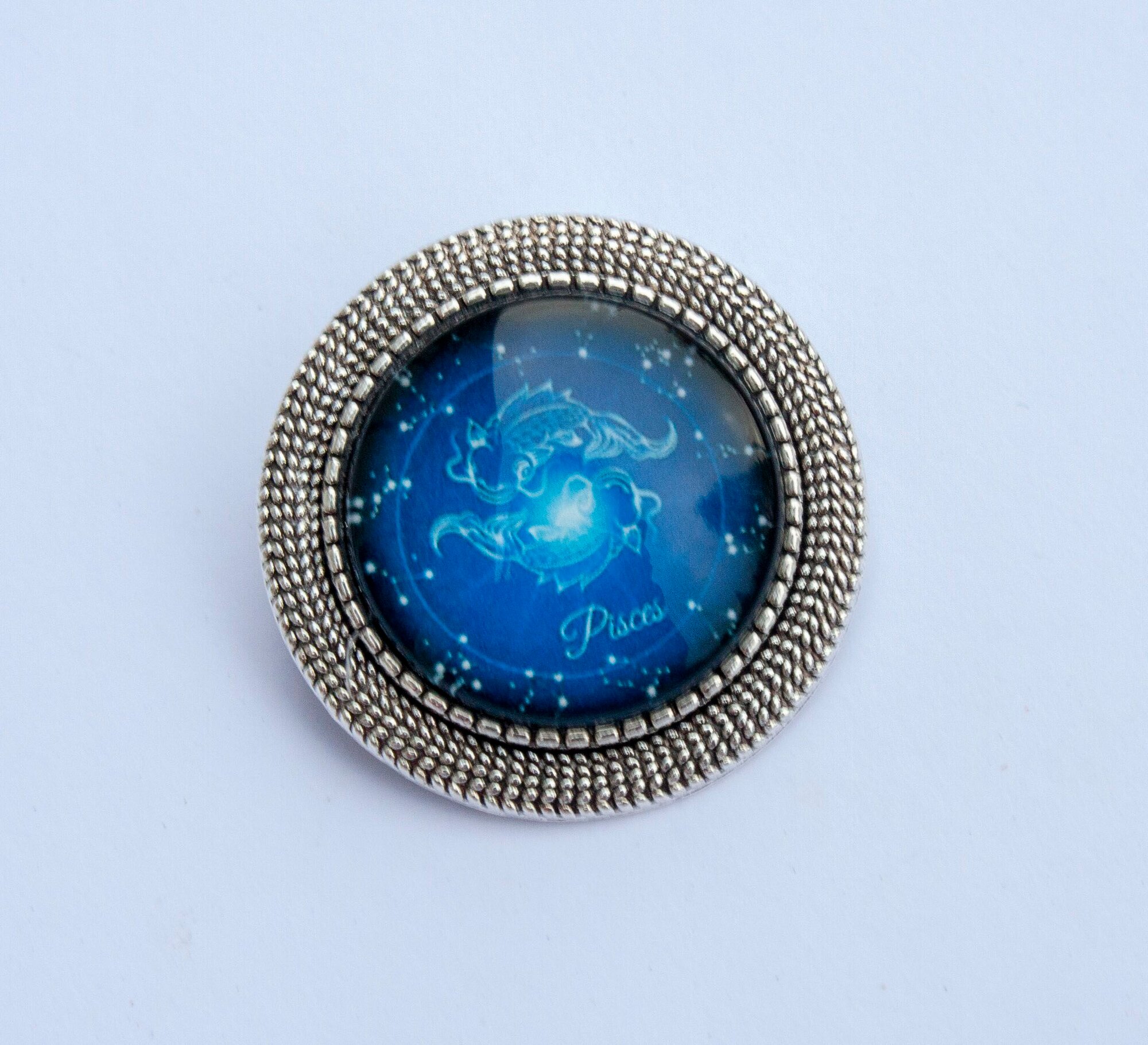 Брошь, стекло