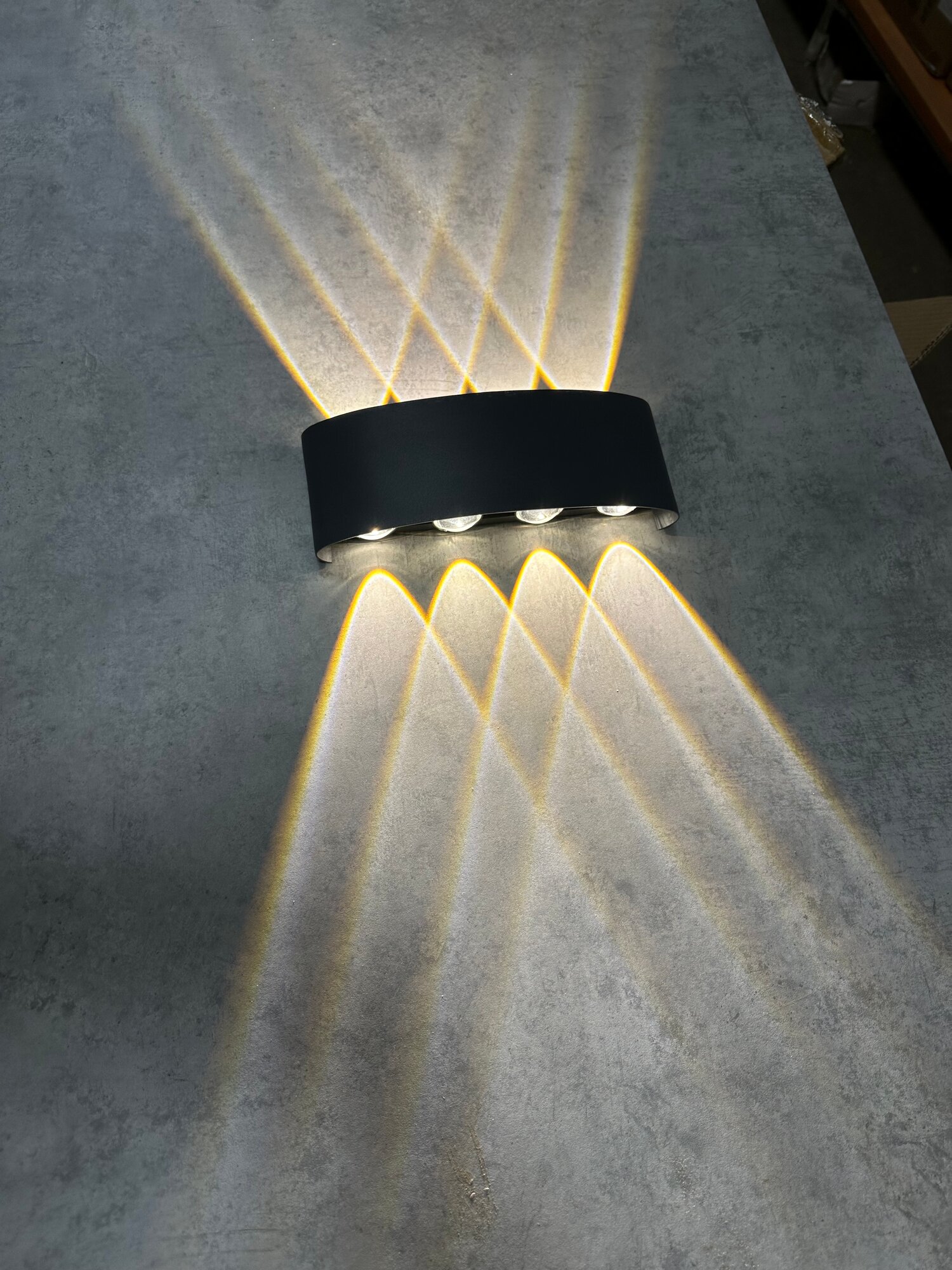 Светильник LED, настенный, декоративный, LED, 8 Вт, 220 В, чёрный, 3000К