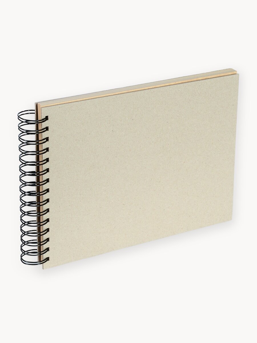 Фотоальбом А4 c плотными крафт-листами и обложкой из необработанного переплетного картона