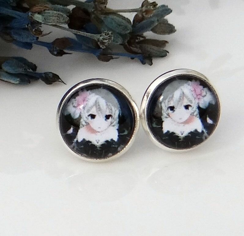 Серьги пусеты, стекло