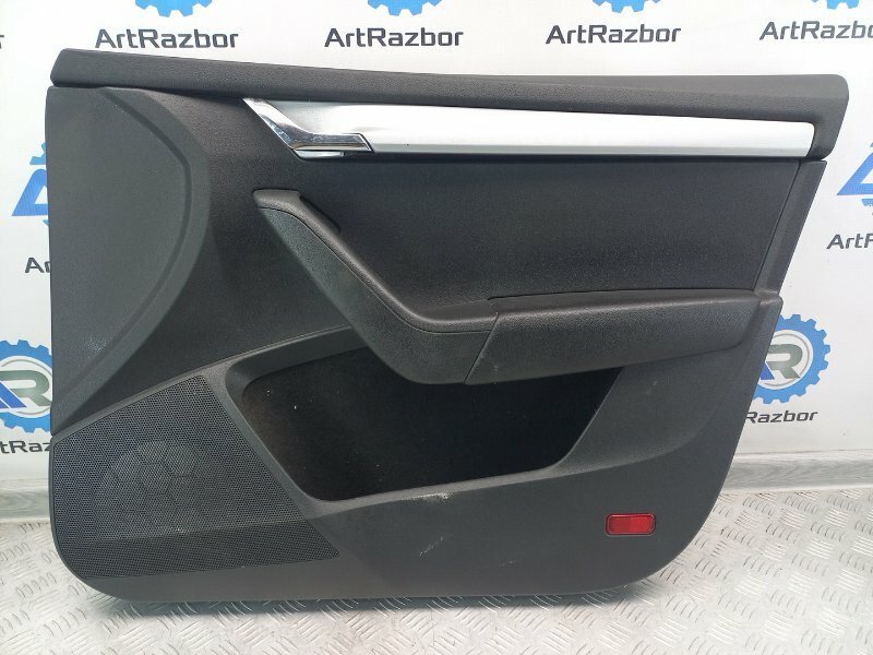 Б/У Обшивка двери передней правой Skoda Octavia A7 / Шкода Октавия A7 1.2 CJZ 105Л.С лифтбэк 2014
