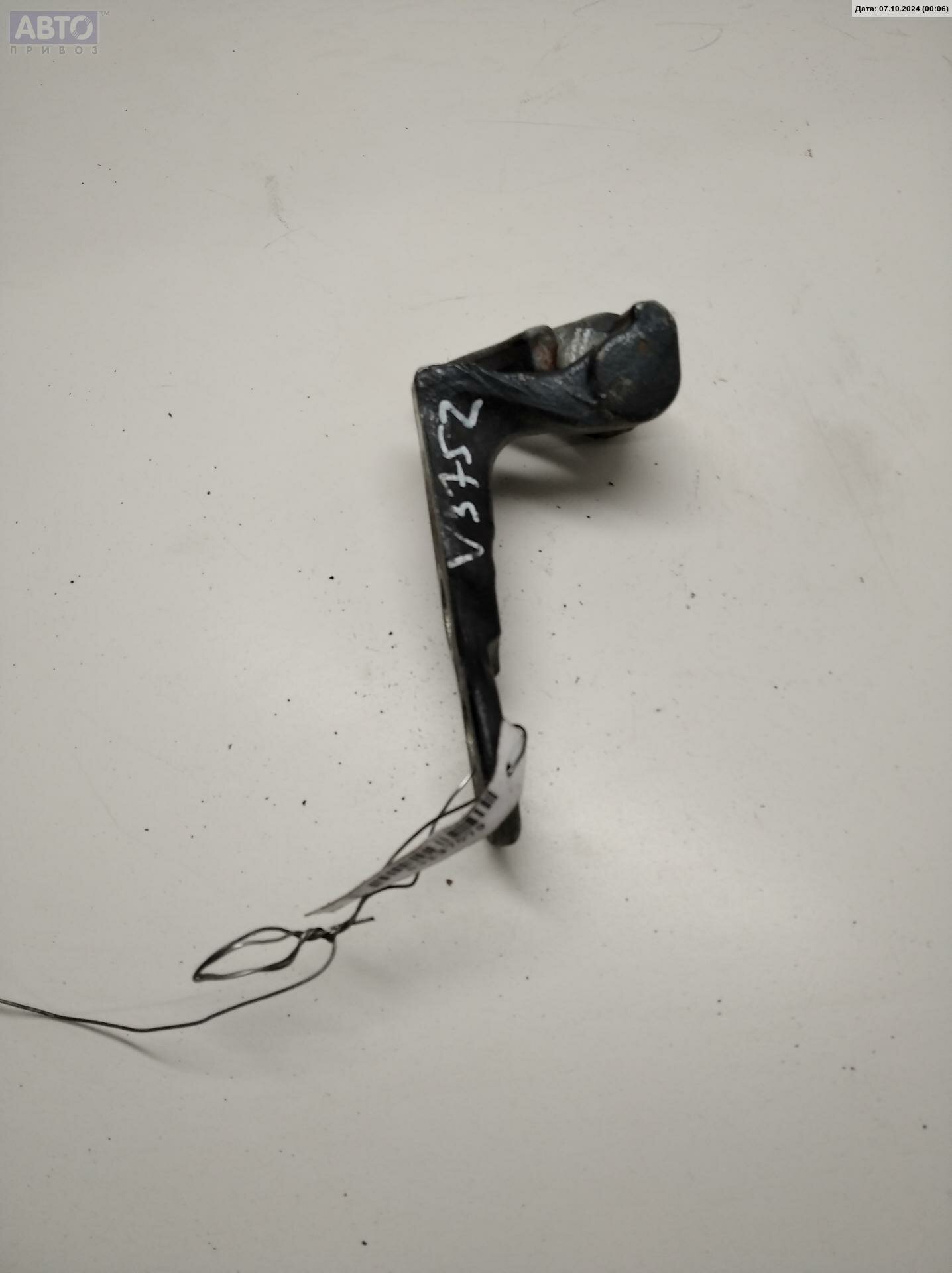 Петля двери передней правой Ford Focus 2 (2004-2010)