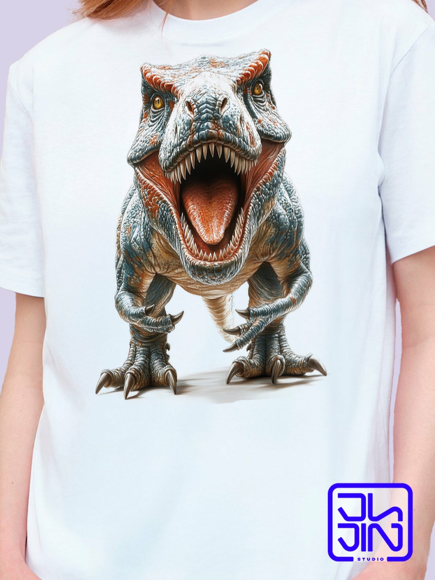 Футболка классическая женская с авторским принтом Агрессивный, дерзкий бирюзовый тираннозавр хищный динозавр морской волны, белый хлопковый трикотаж с прикольным рисунком на груди