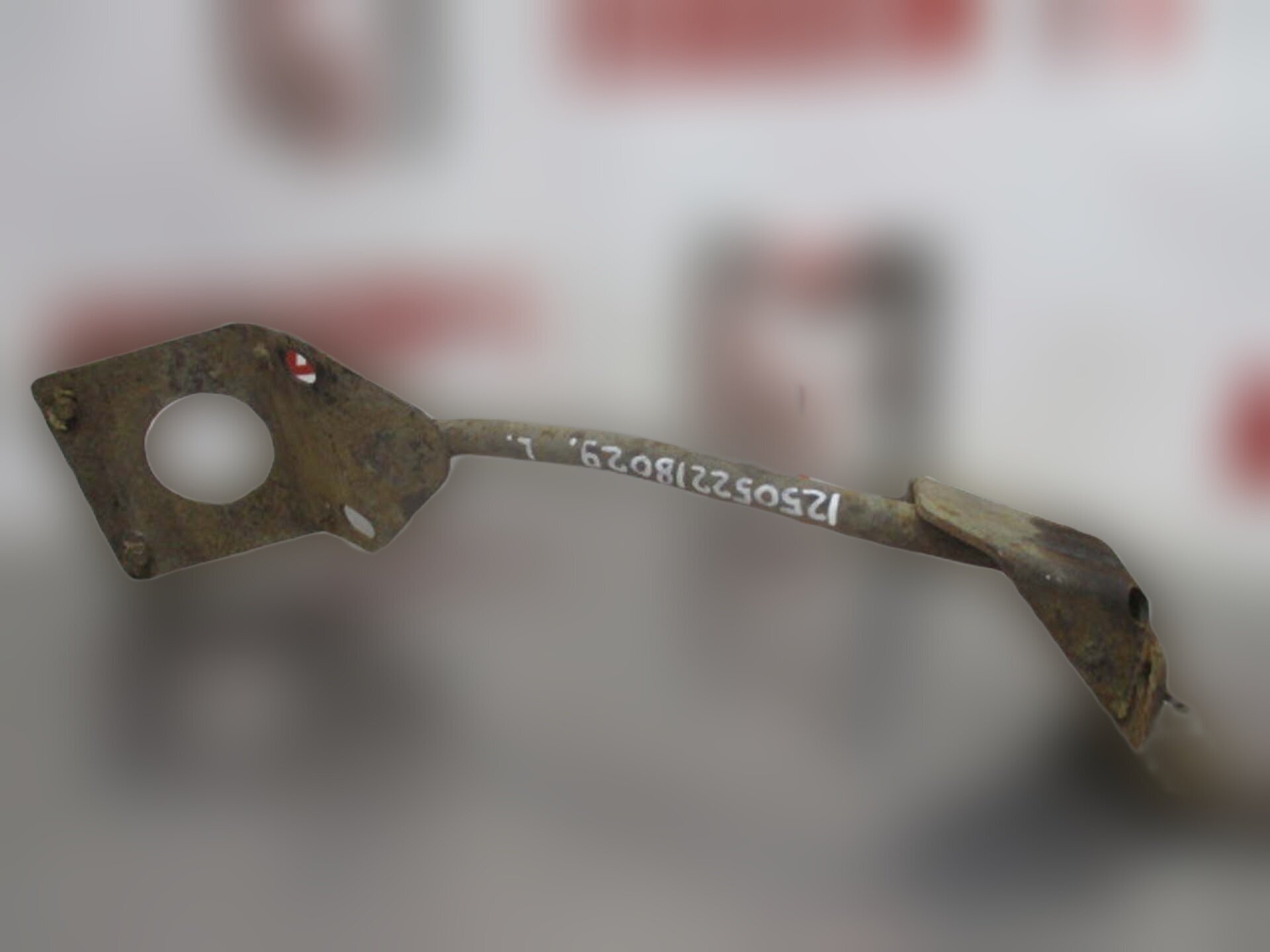 Кронштейн крыла передней оси левый MAN TGA, TGS