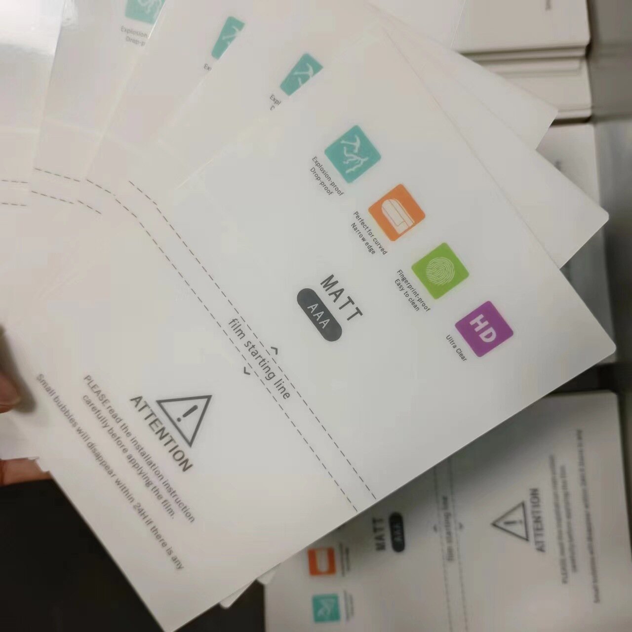 Интеллектуальная пленка машина для резки HD TPU для резки 4 слоя водяного конденсата MATTскраб 3A)_50 листов (120mm *