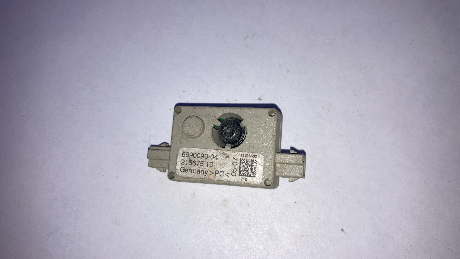 Усилитель антенны в заднем стекле BMW 5 E60/E61 (2002 - 2007) 21367510