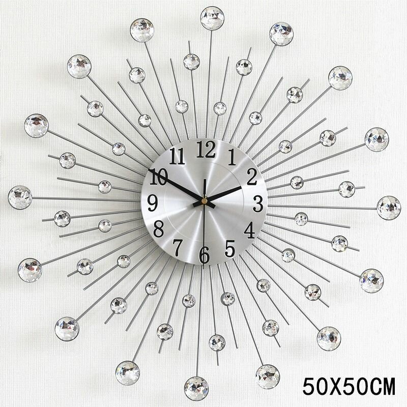 Настенные часы со стразами