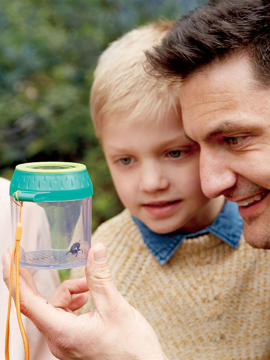 Серия: "Набор туриста". Детская игрушка Контейнер для наблюдения за насекомыми Hape E5577_HP