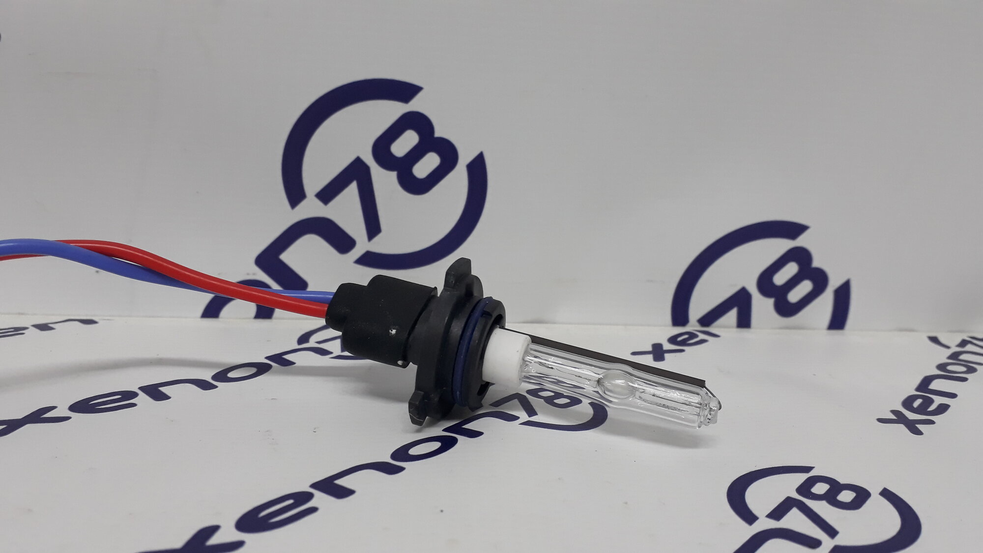 Ксеноновая лампа HB4 (9006) Zumato 6000K 35W (+30% яркости, керамика, холодно - белый свет) - 1 шт.