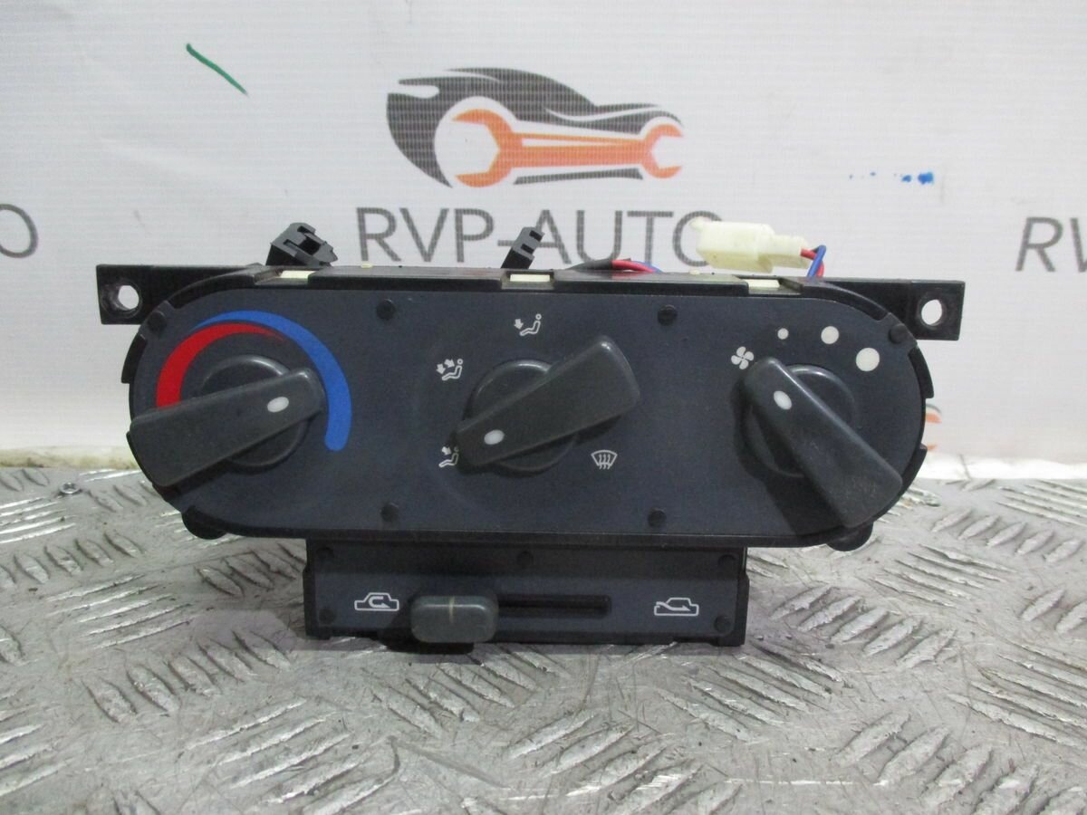 Блок управления отопителем Hafei Brio 1.1 2002-10 AB81120001