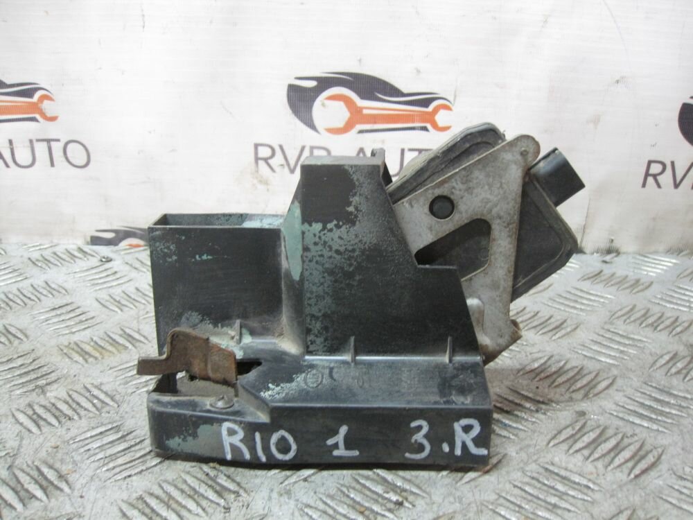 Замок двери задней правой Kia RIO DC 1.5 2000-05 81420FD100