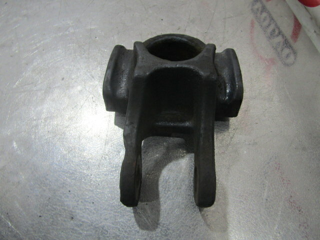 Кронштейн переднего амортизатора нижний SCANIA P, R, G