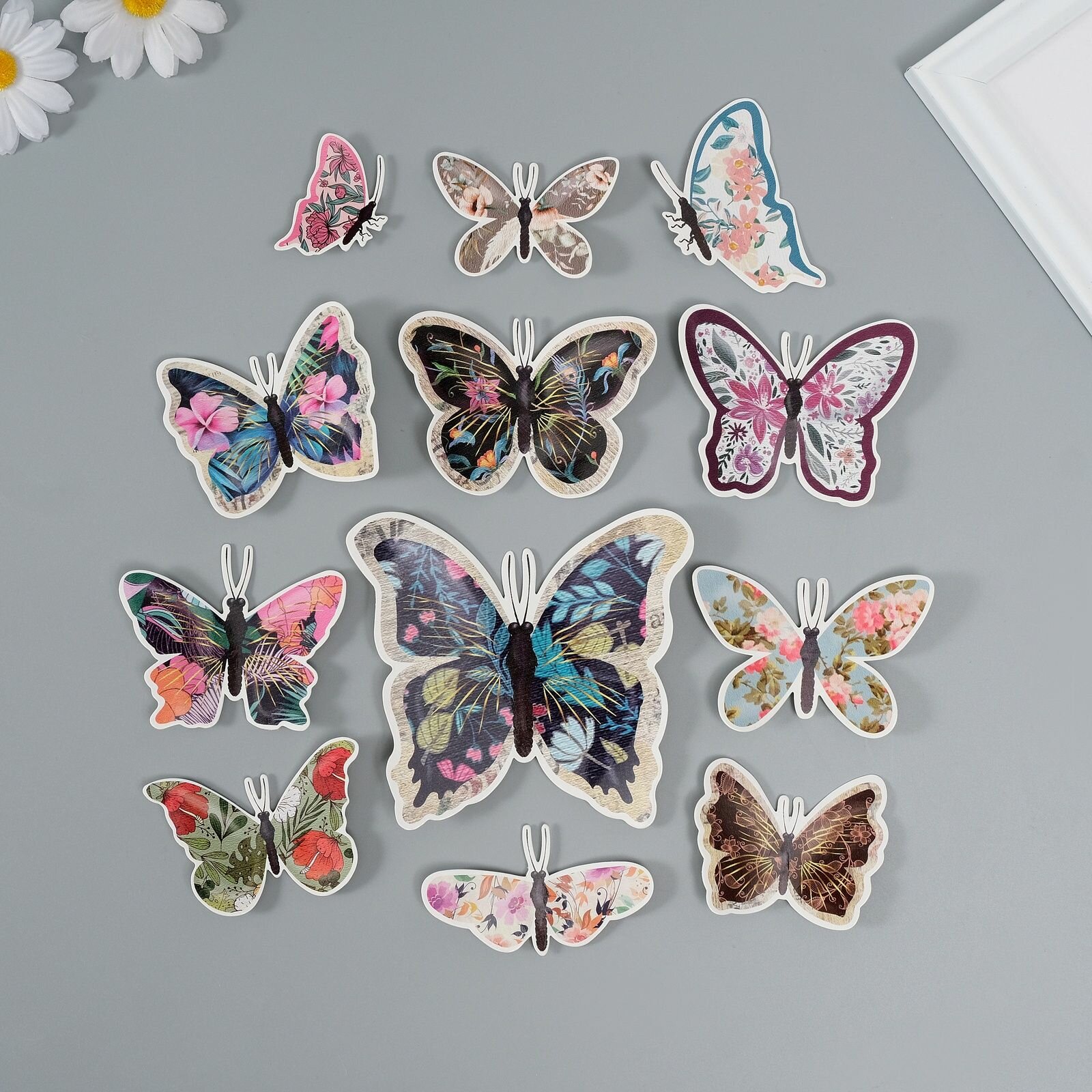 Набор декора на магните "Бабочки Цветочные" набор 12 шт