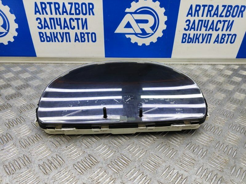 Б/У Панель приборов Kia Magentis GD / Киа Magentis GD 2.0 G4JP 136 Л.С 2003