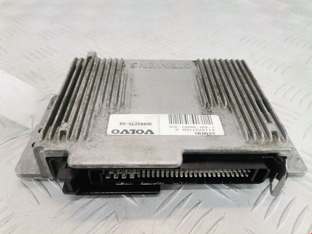 Блок управления двигателем Volvo S40 V40 1 30864275 арт. 1514115