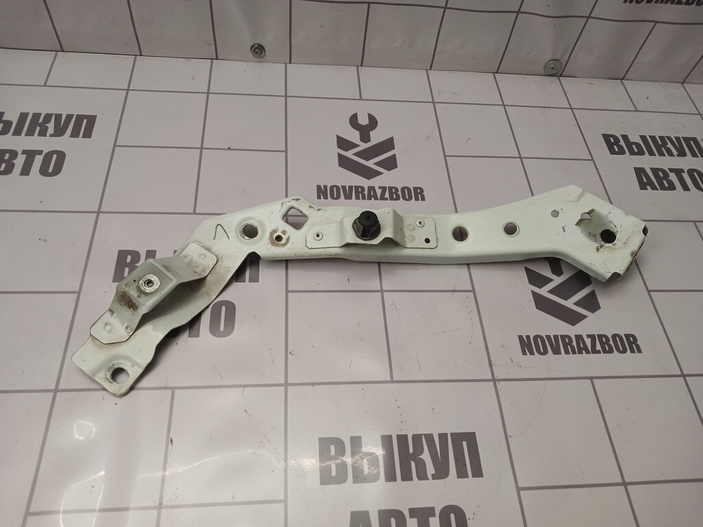 Элемент передней панели Renault Megane 3 09-16