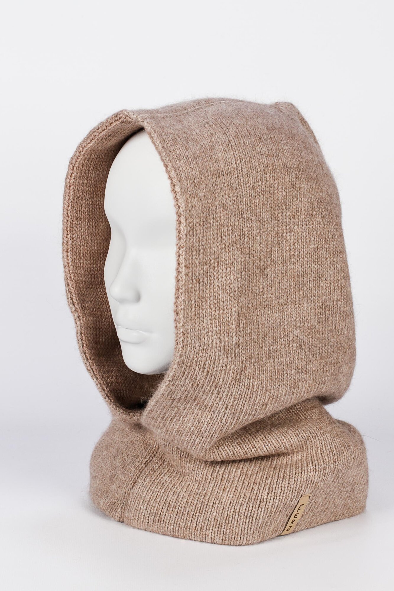 Капор для женщин