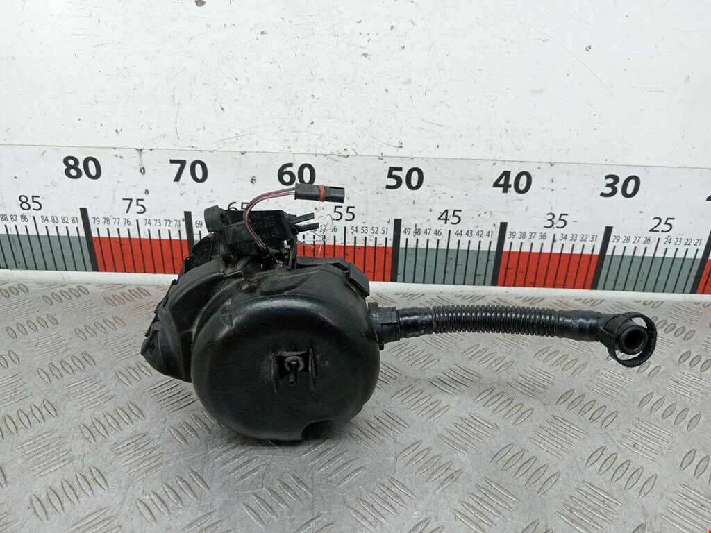 Маслоотделитель (сапун) BMW 5-Series (E60/E61) 11617531423 арт. 2268681