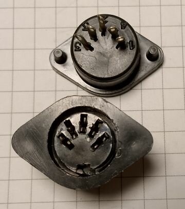 DiN-5 СГ-5 гнездо, пр-во СССР