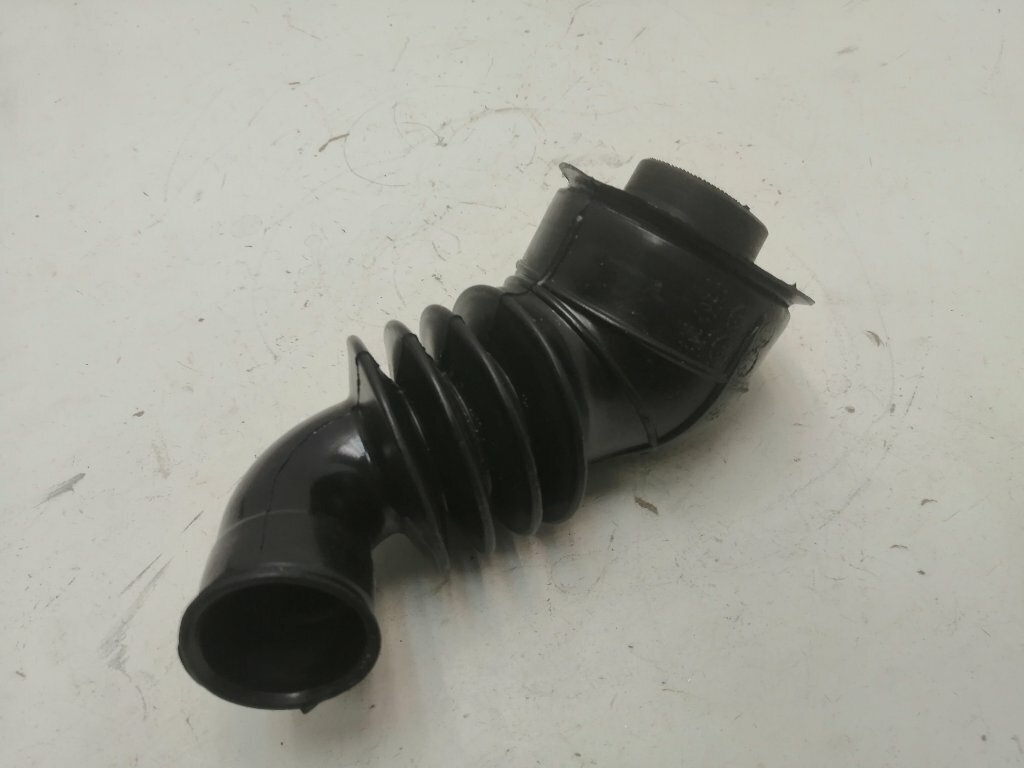 IWSB5105 кт99 Сливной патрубок для стиральной машины Indesit 174004309 б/у