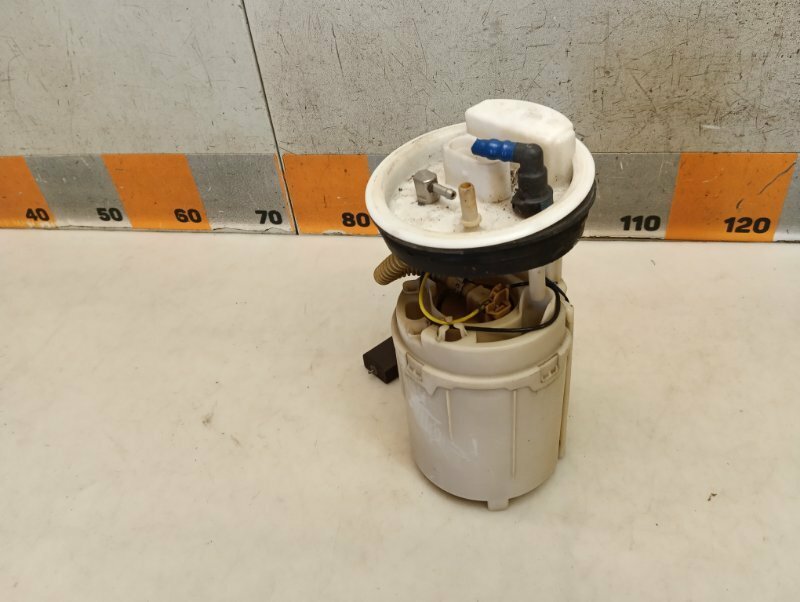 Б/У Бензонасос Насос топливный Volkswagen Polo 9N1 403946 VAG арт. 6Q0919051F