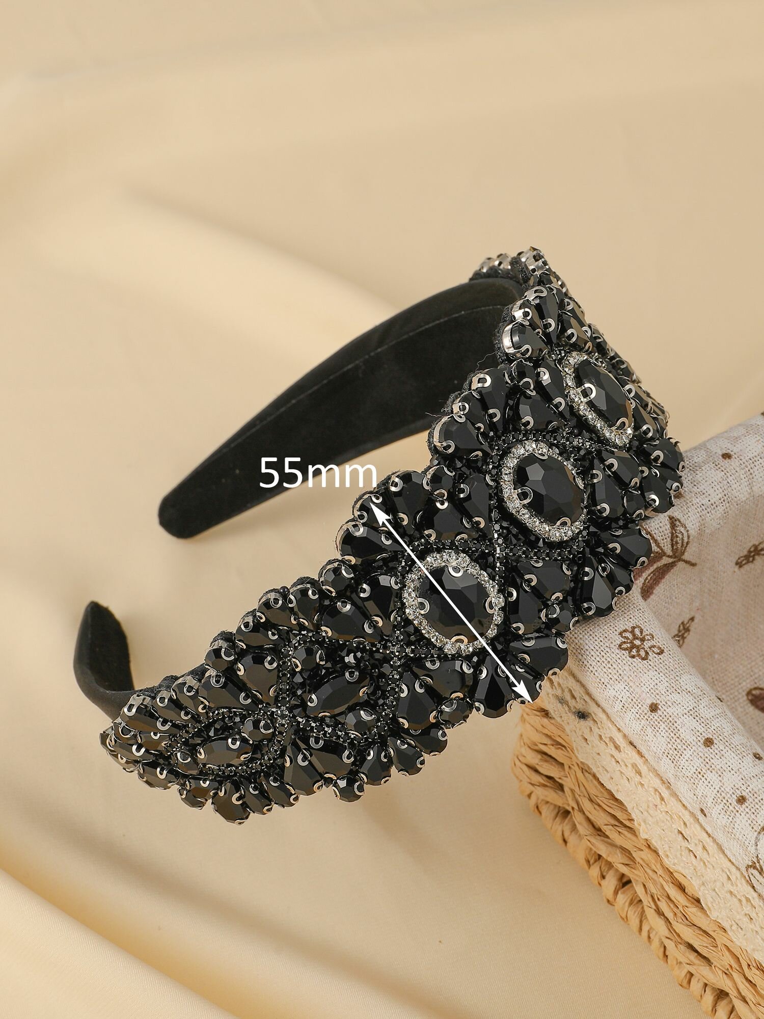 Женская повязка для волос с жемчугом и стразами