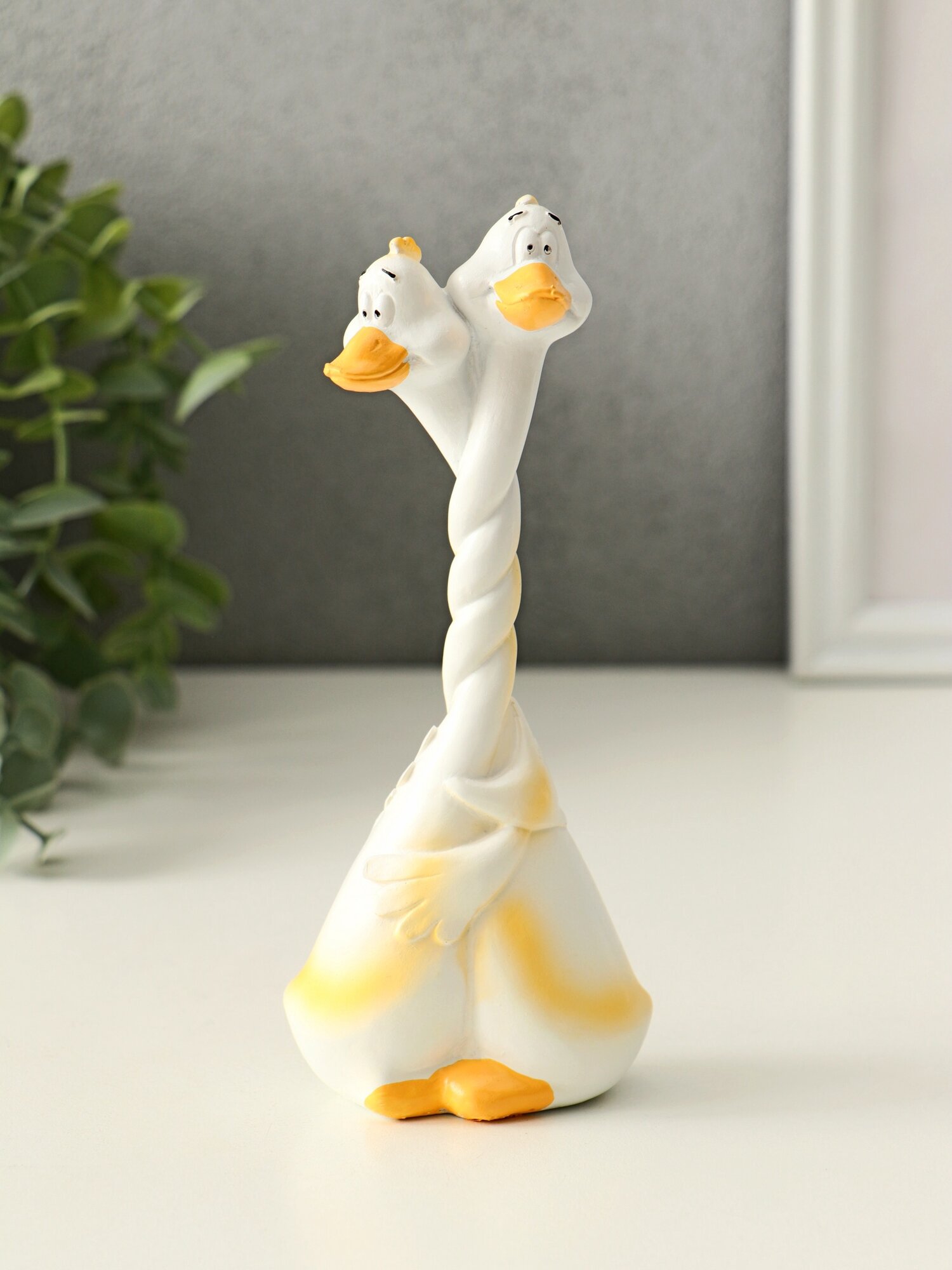 Фигурка полистоун "Утята обнимашки" размер 17.3×7×4 см, цвет белый