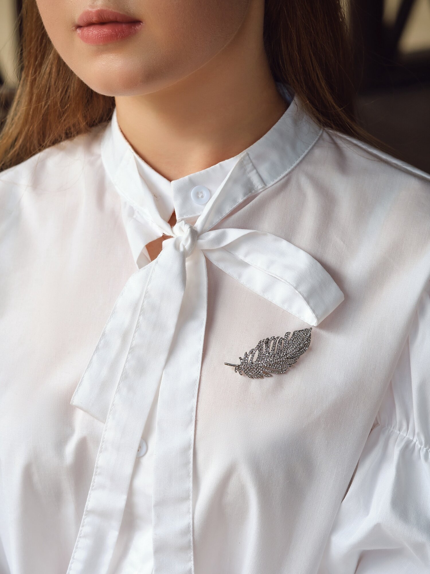 Брошь, стразы