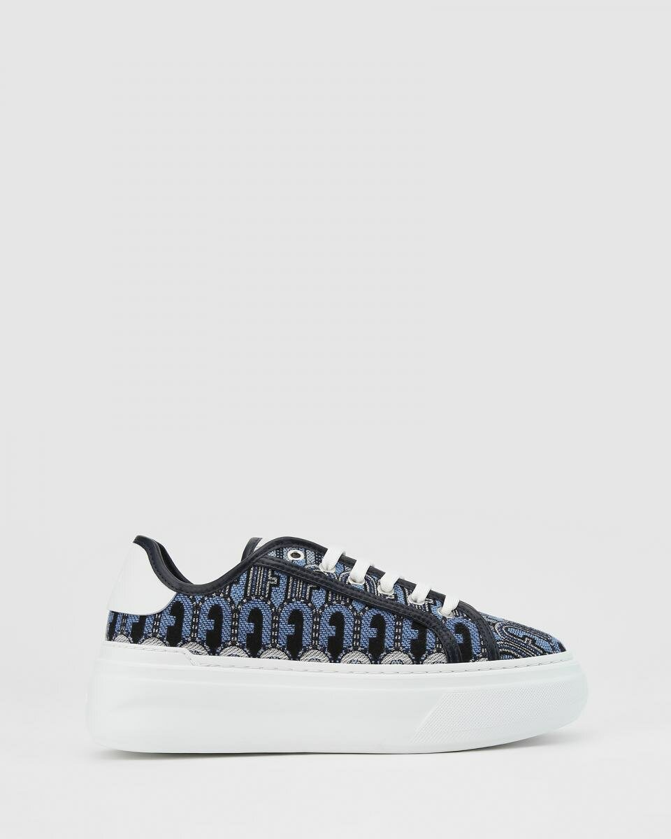 Кроссовки спорт-стиль