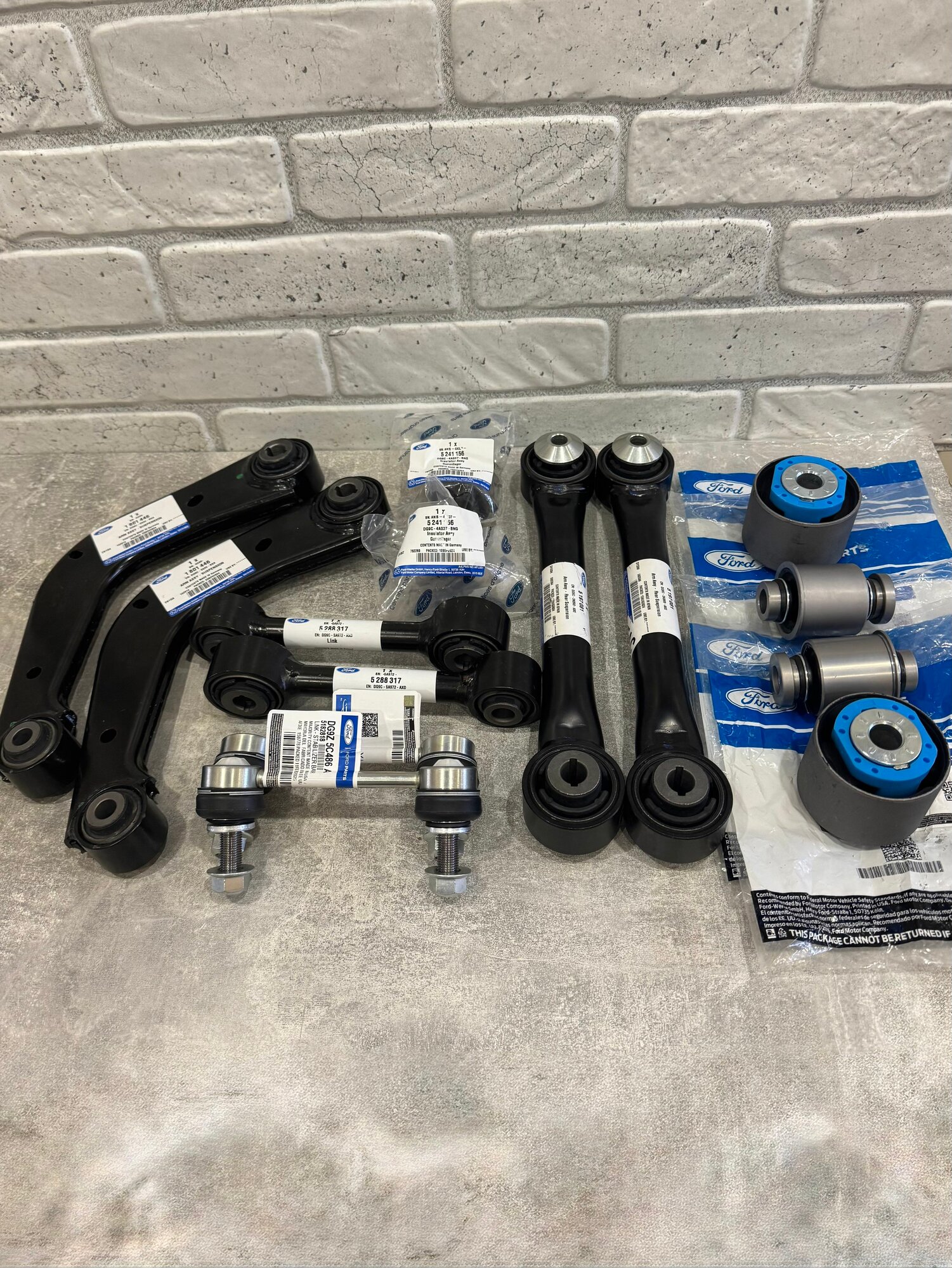 Оригинальный комплект рычагов подвески Ford Mondeo